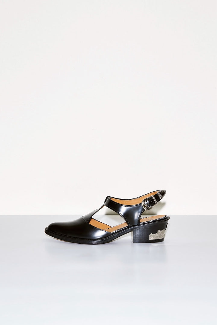 TOGA PULLA SHOE 2024ss LOOK25 – TOGA ONLINE STORE